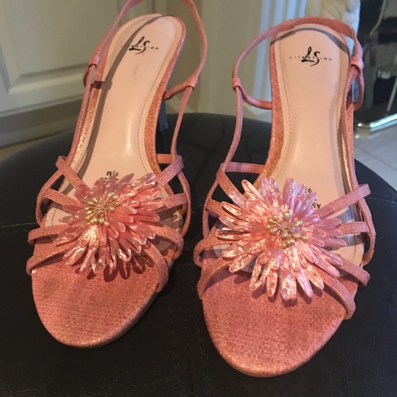 Shoes | Peach Floral Beautiful Pumps | Poshmark